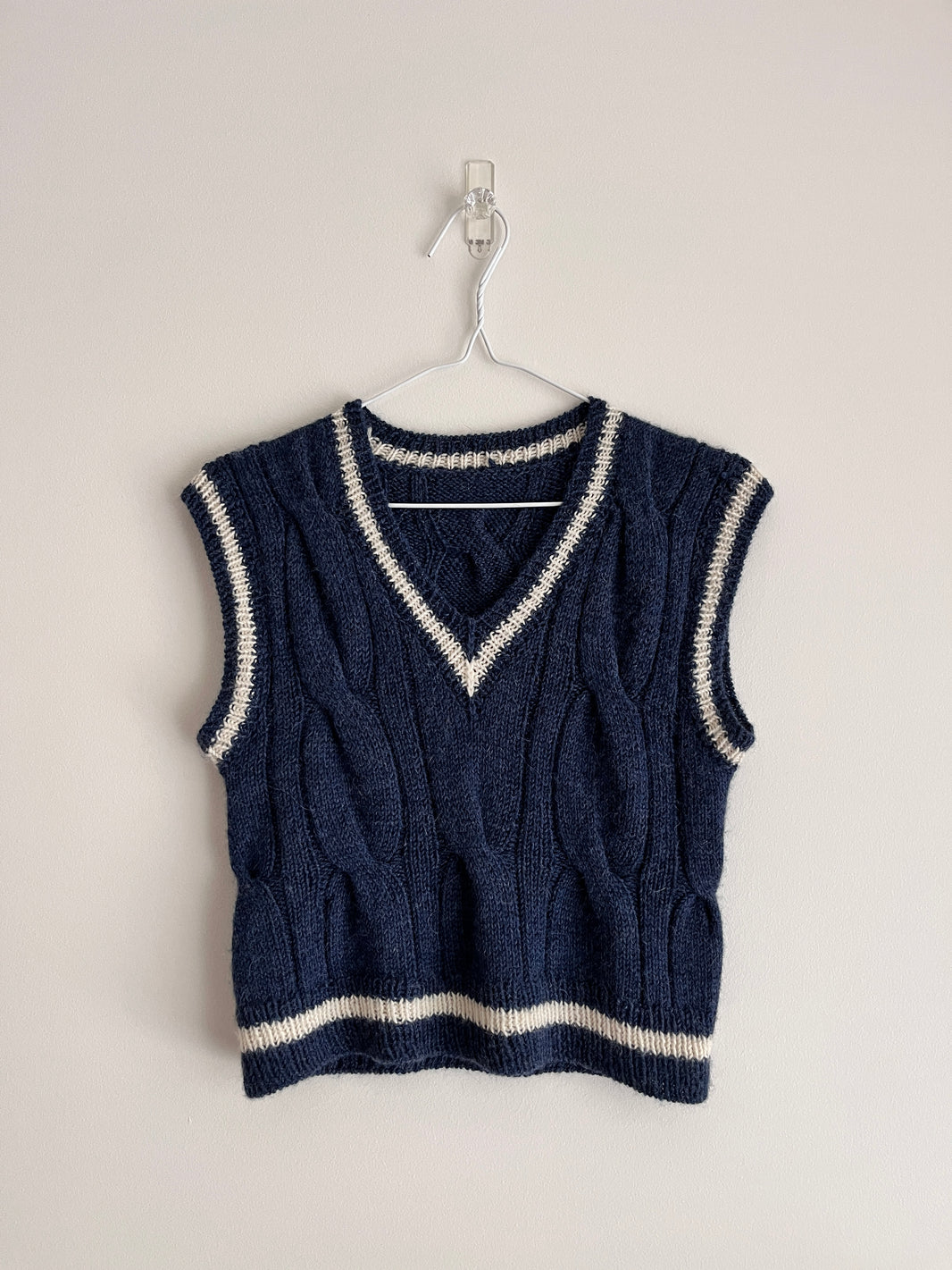 Friday Knits | Knitting Patterns for trendy knitters