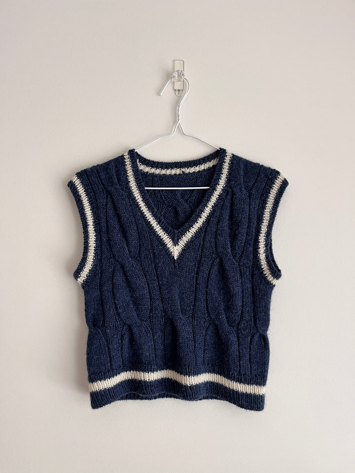 Sweaters – Friday Knits